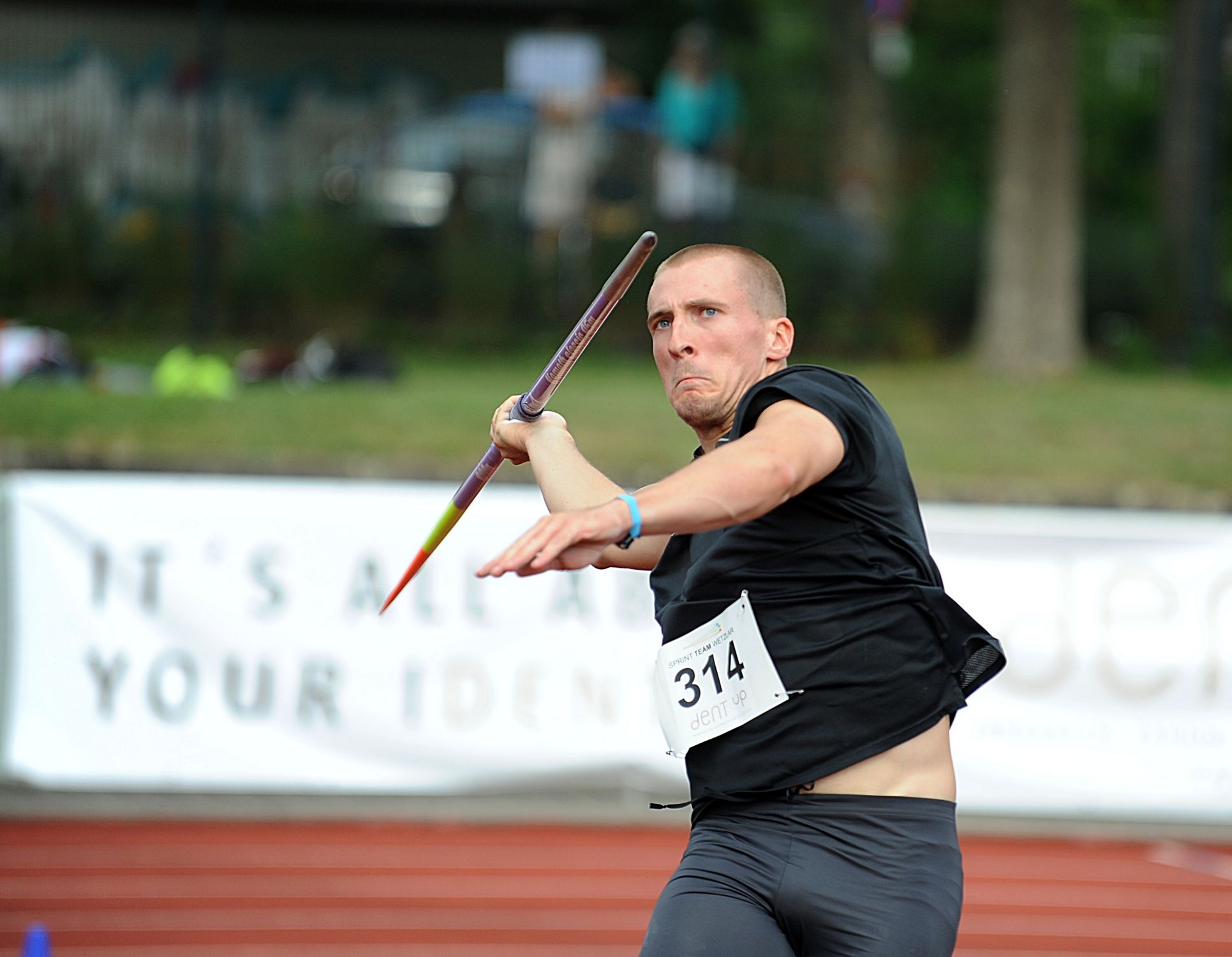 Hessischer Leichtathletik-Verband: Wetzlar 2. Teil: Steven Müller läuft ...
